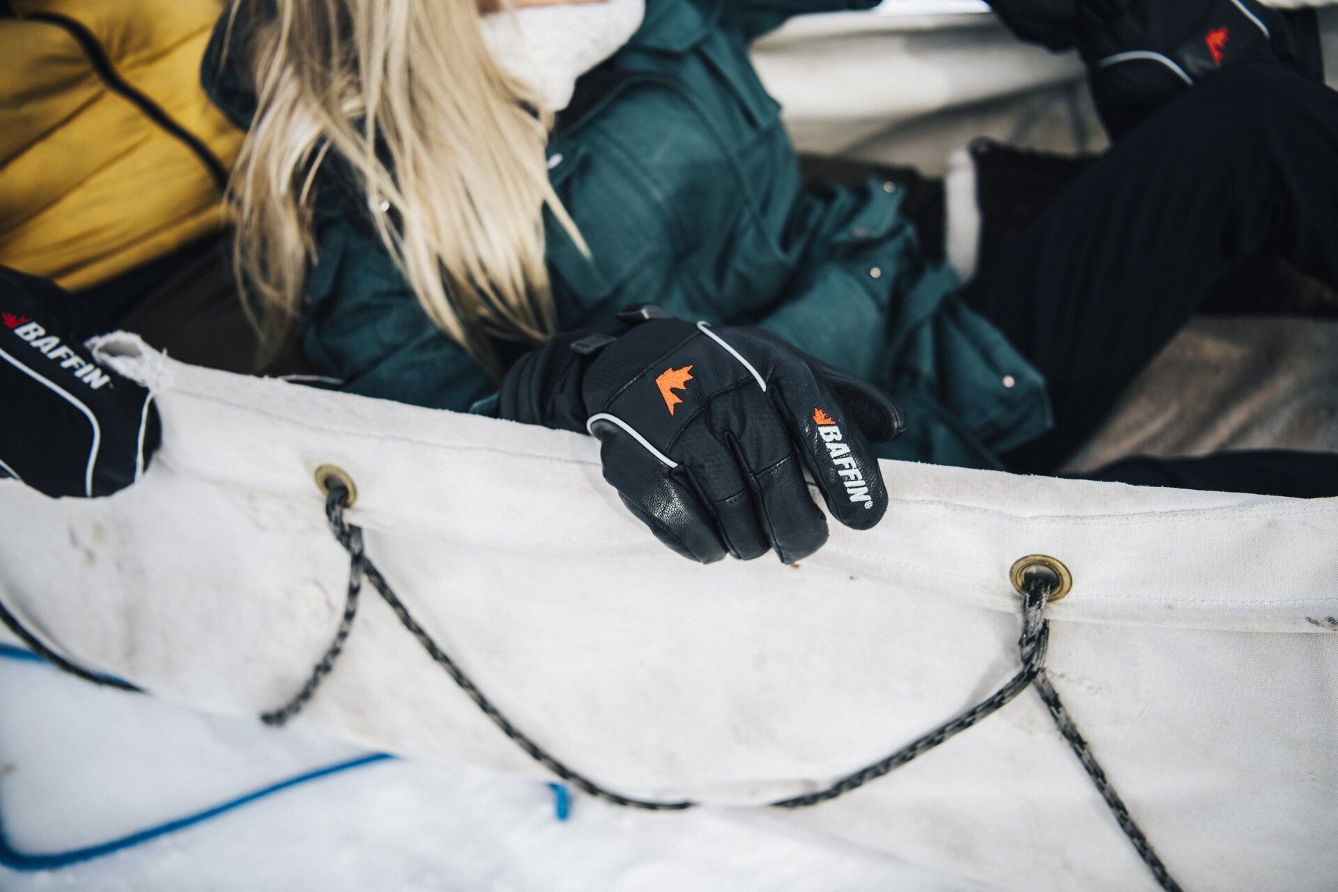Shop Warm Winter Gloves & Mittens – Baffin